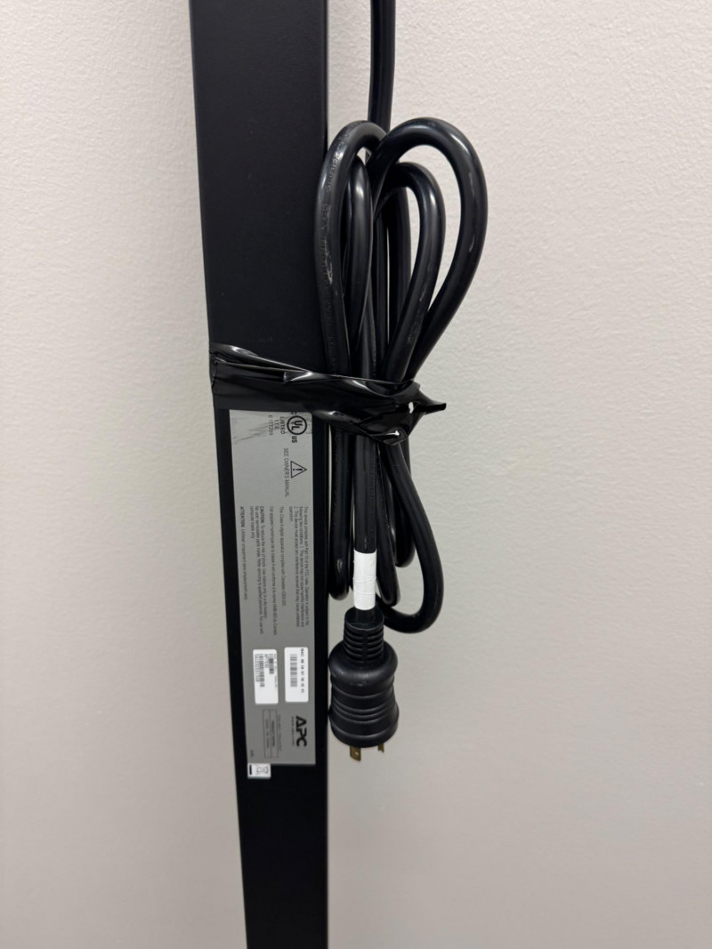 Lot # 222 - APC Switched Rack PDU 24-Outlet 64″ 16A 120VAC – Est ...